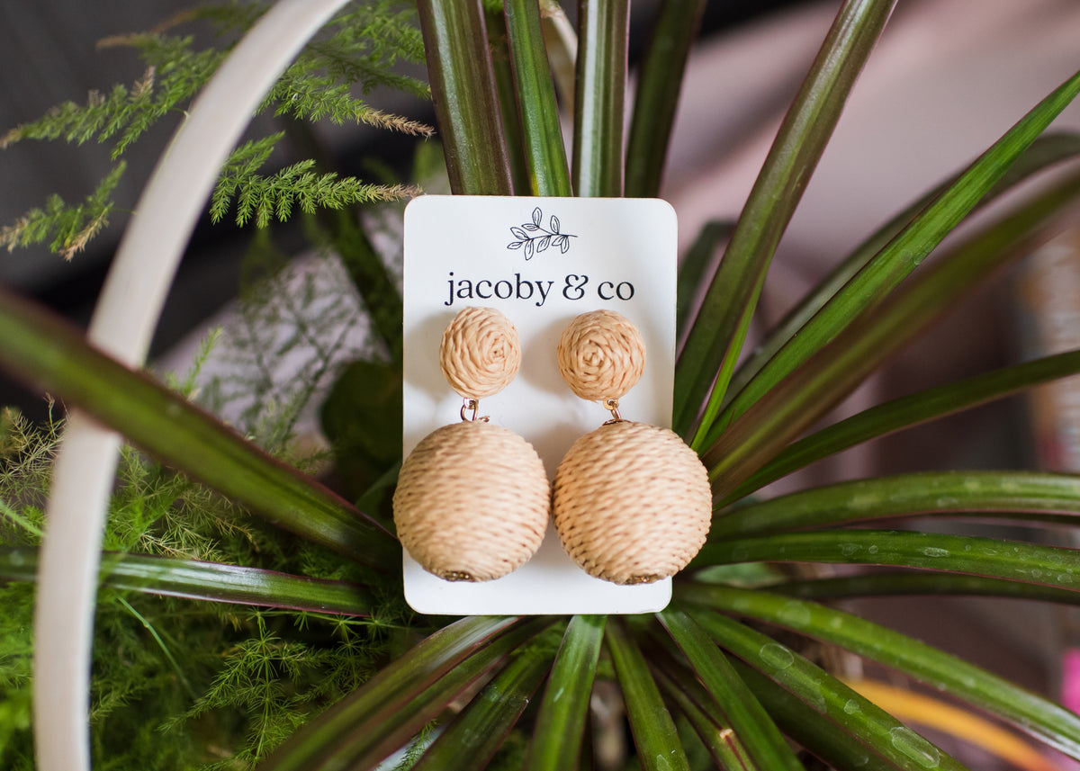 Natural Jute Pom Poms – Jacoby & Co Boutique